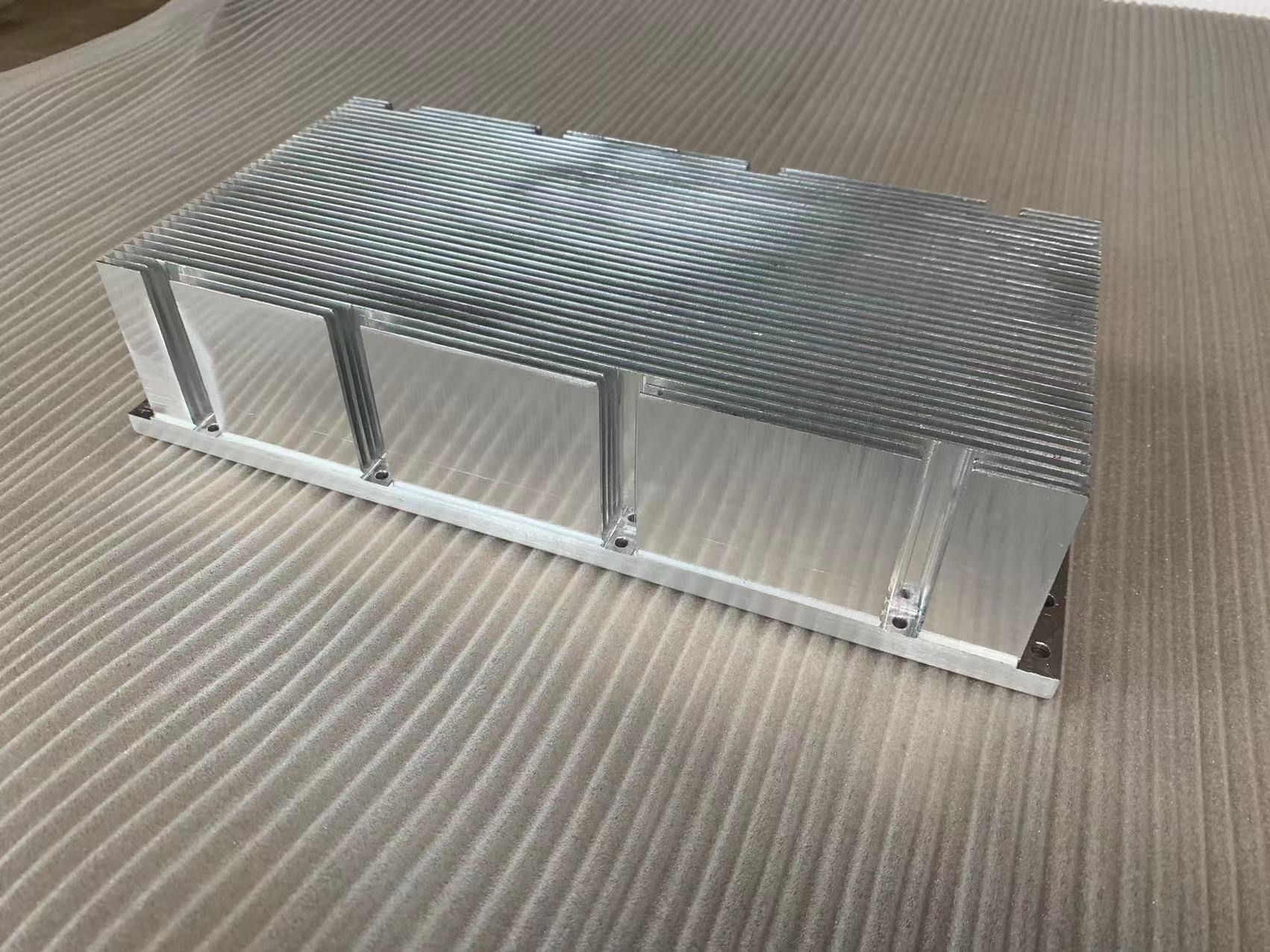 OEM Custom Heat Pipe Burried Heatsink Copper pipes Burried Aluminum ...